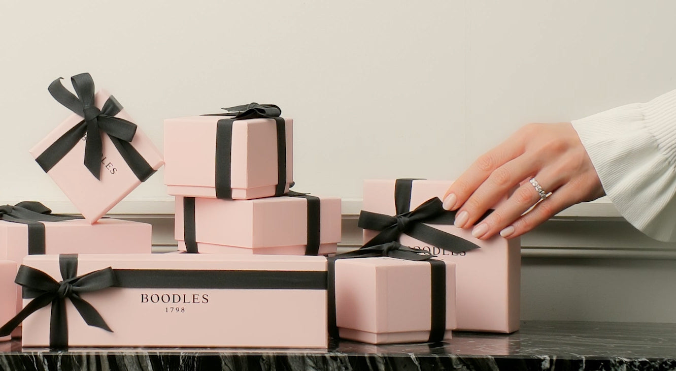 Valentine's Day Jewellery | Valentine's Gifts | Boodles